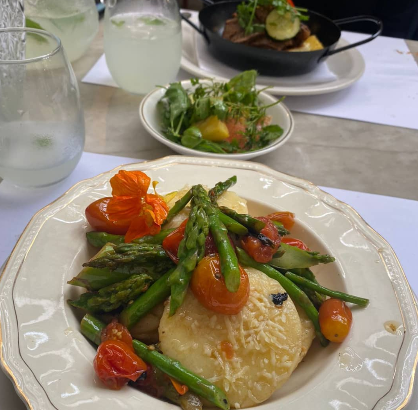El restaurante de Buenos Aires con un menú variado y repleto de sabor ...