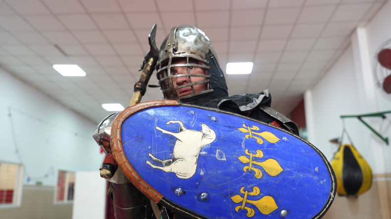 Combate medieval: con hachas, escudos y armaduras, un deporte que ...
