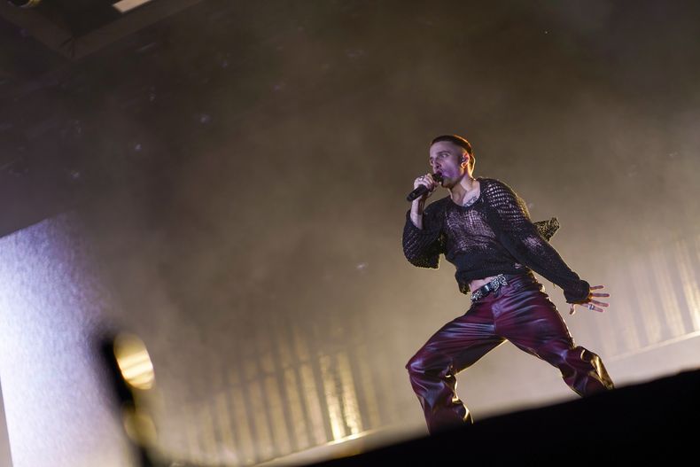 Wos en Racing: la consagración de un artista imposible de encasillar en ...