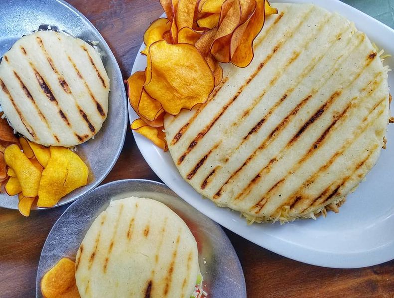 Los mejores 2 restaurantes de Buenos Aires para comer arepas deliciosas
