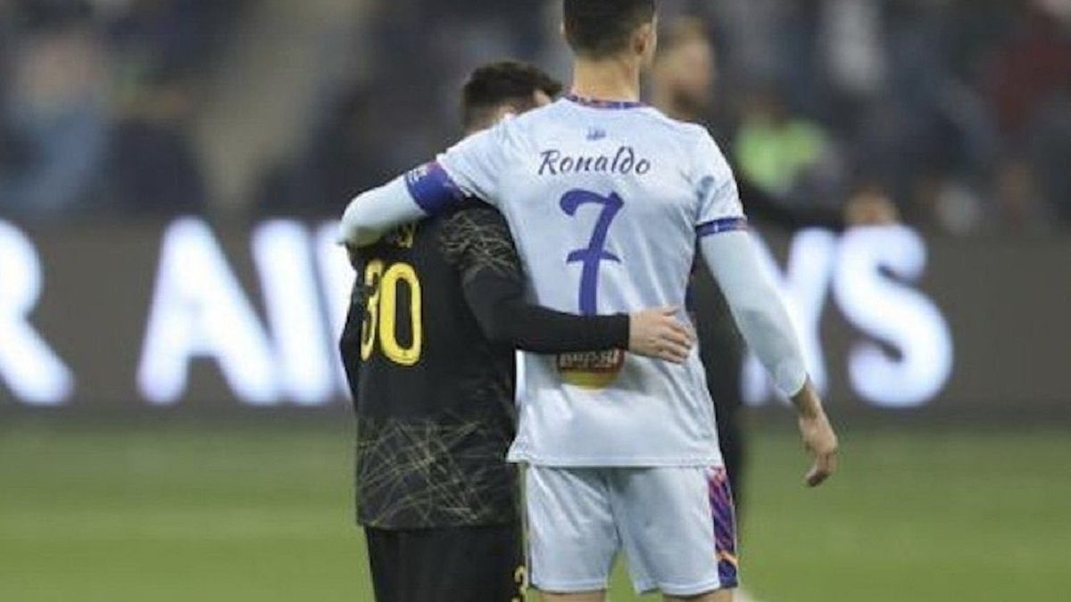 Lionel Messi y Cristiano Ronaldo se juntaron para dar una exhibición de ...