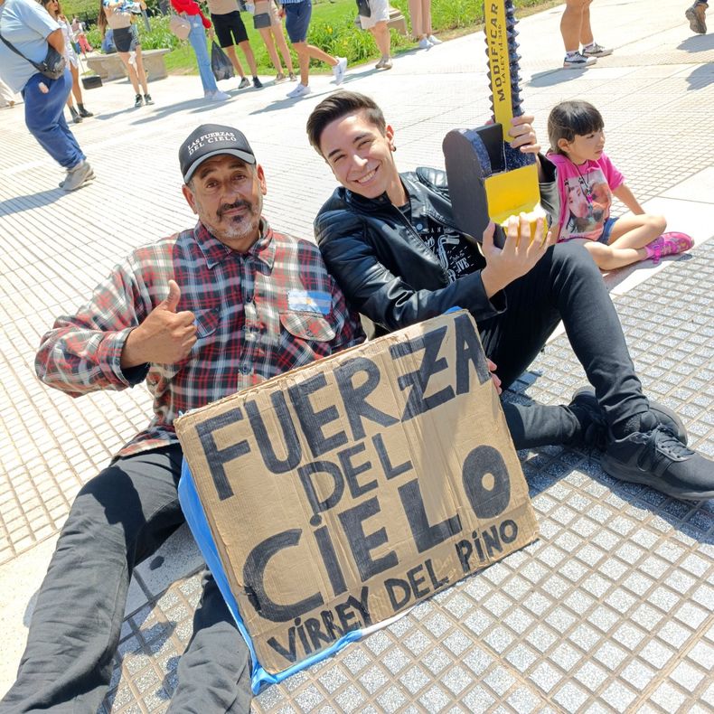 Un personaje particular: quién es el rompemarchas de La Libertad Avanza