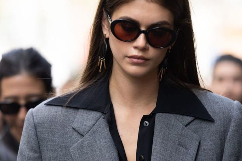 Cómo es el estilo demure, la nueva tendencia de la moda con un look ...