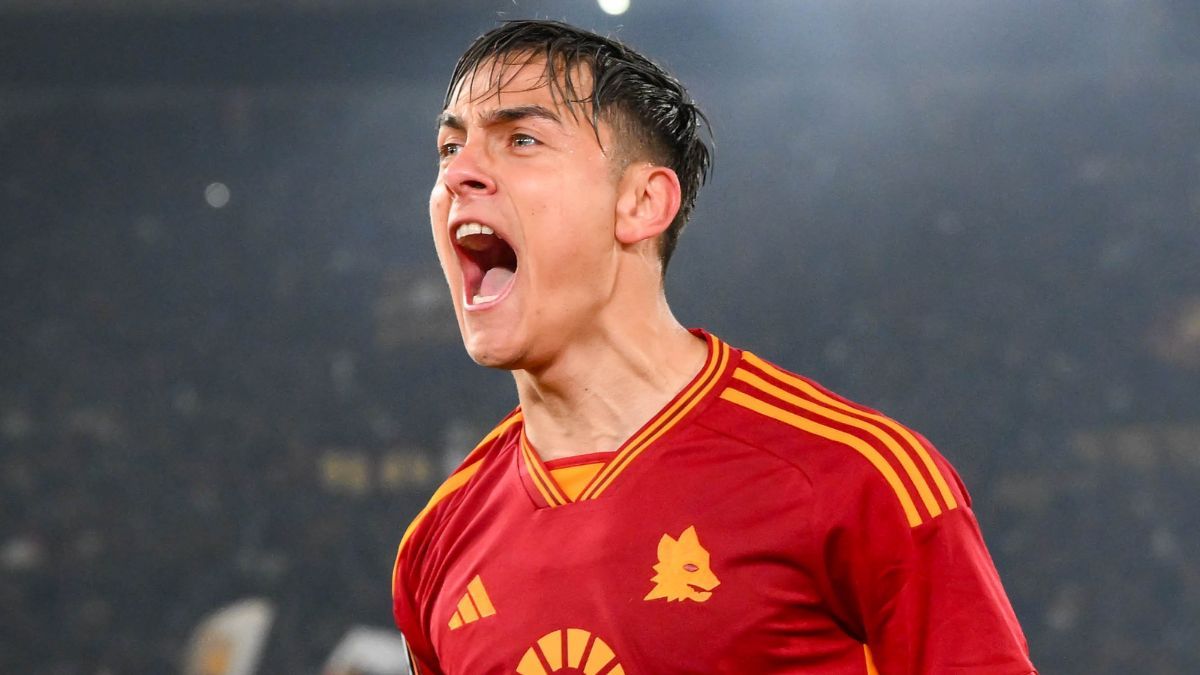 Con gol de Paulo Dybala, Roma eliminó a Milan de la Europa League