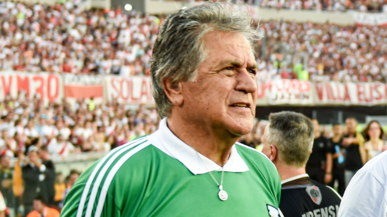 El Pato Fillol recuperó la medalla de campeón del mundo que le habían ...