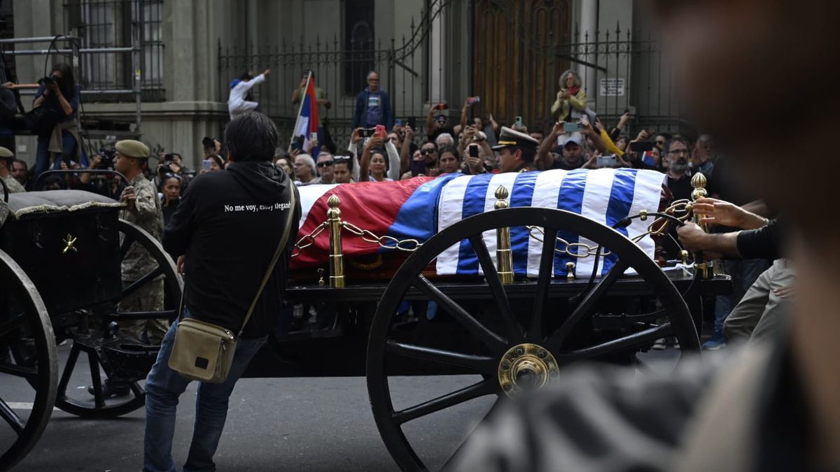 Último adiós a Pepe Mujica: multitudinario funeral en el Palacio ...