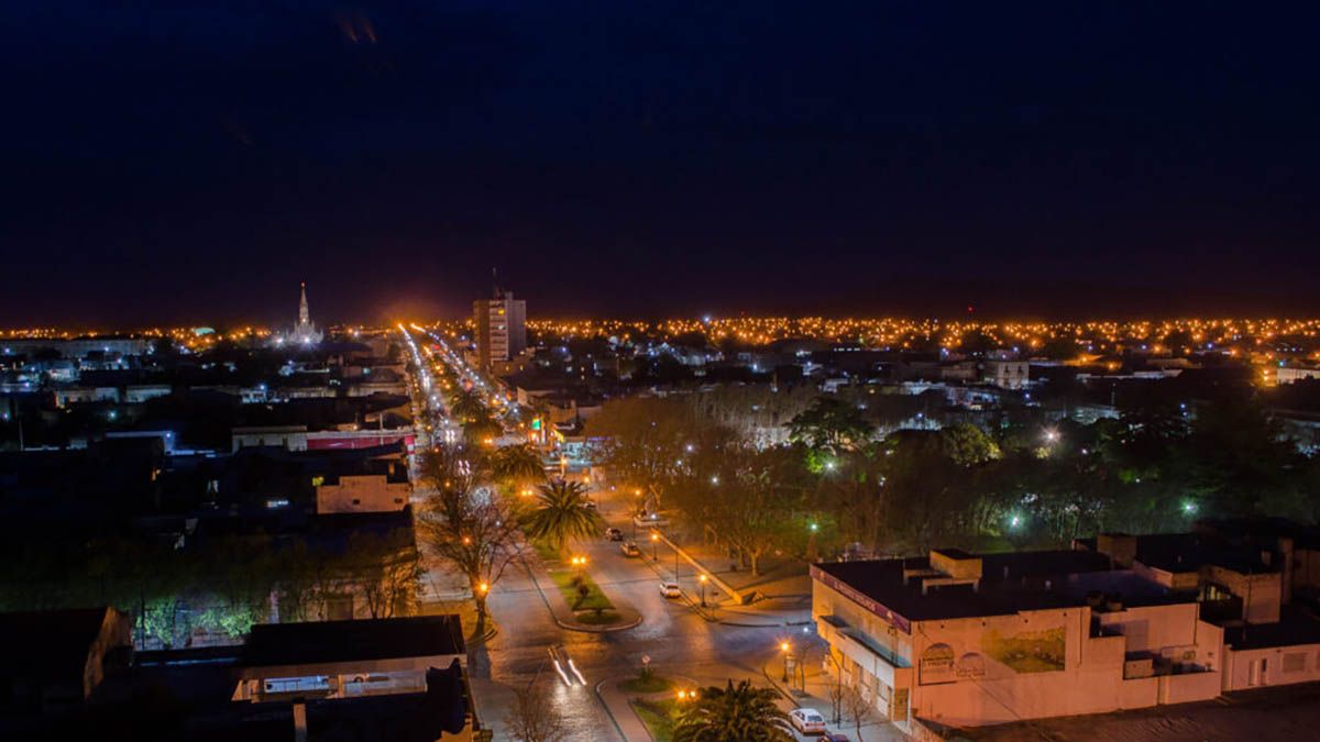 La escapada cerca de Buenos Aires a una ciudad que es una pinturita y ...