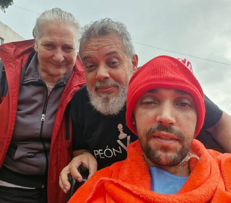 Pablo Grillo se mostró en el balcón del hospital Ramos Mejía: La ...