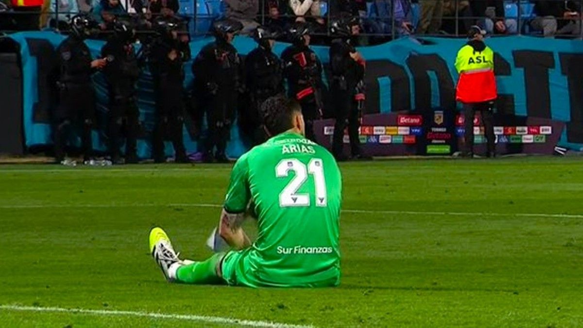 Se confirmó la lesión de Gabriel Arias en Racing: cuánto tiempo quedará ...