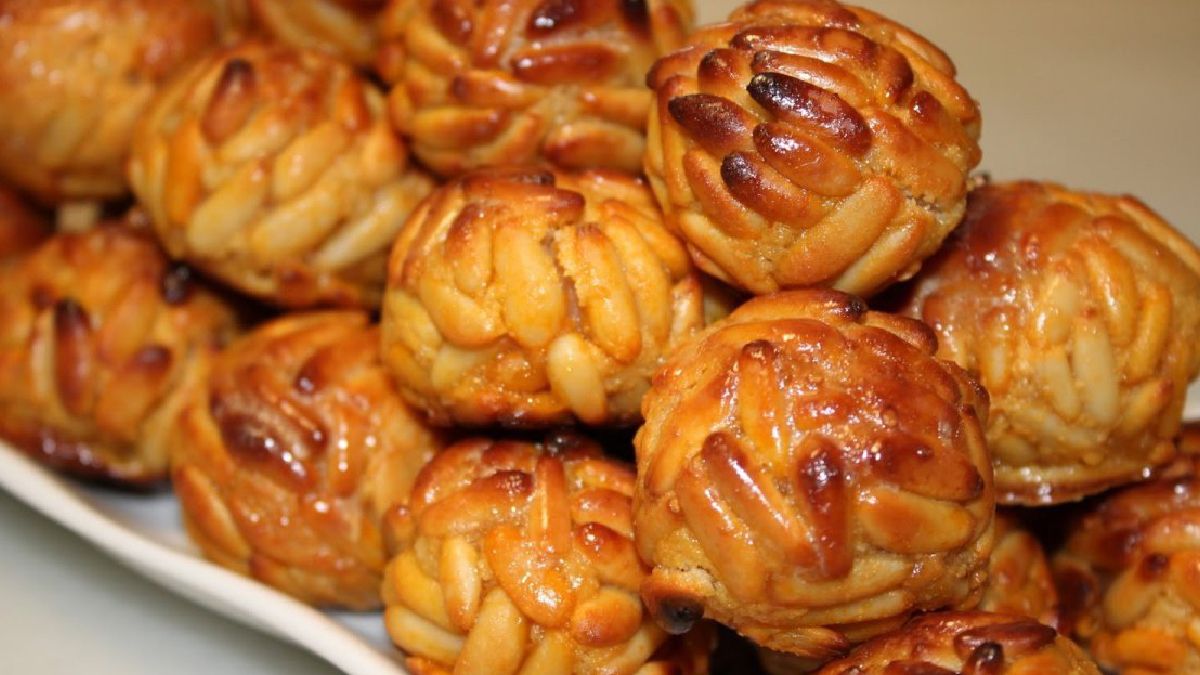 Para celebrar el Día de Todos los Santos: cuál es el origen de la tradición de comer Panellets