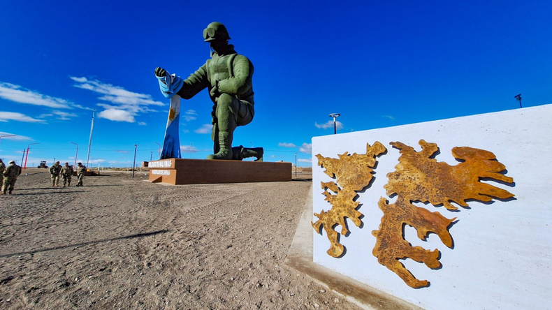 Cuál es el nuevo monumento de Zapala que homenajea a los soldados de ...