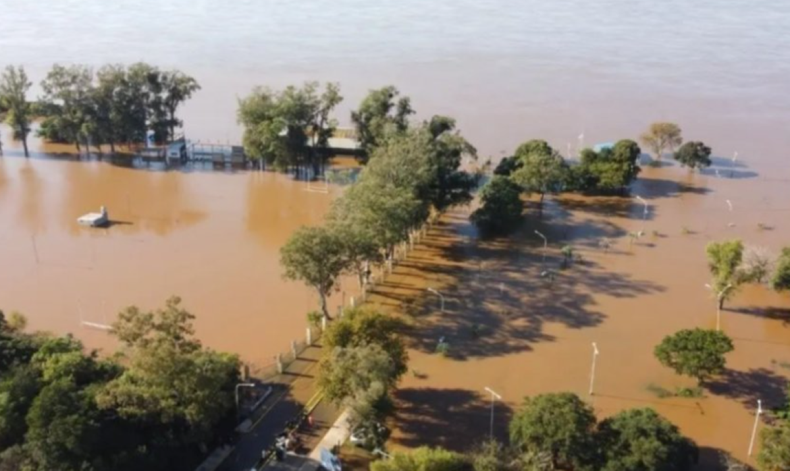Crecida en los ríos Paraná y Uruguay: hay más de 150 familias evacuadas ...