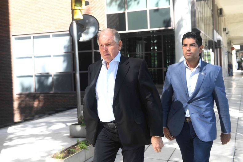 Javier Milei convocó a una nueva reunión con todo su Gabinete a horas ...