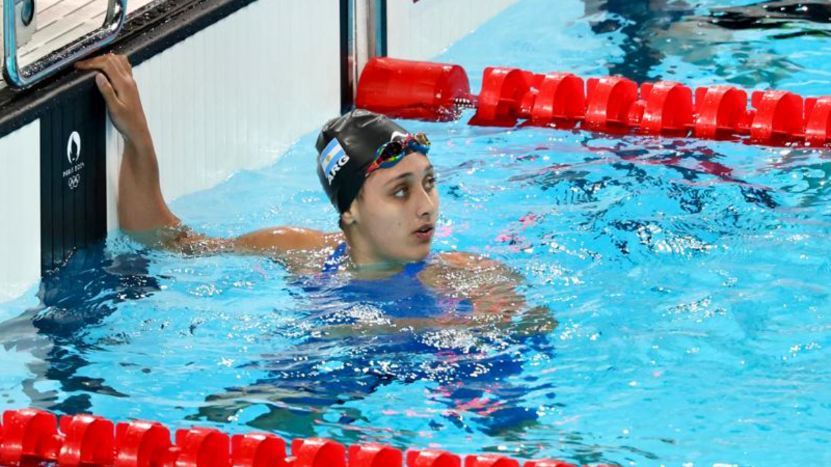 La nadadora argentina de 16 años que brilló en su debut olímpico
