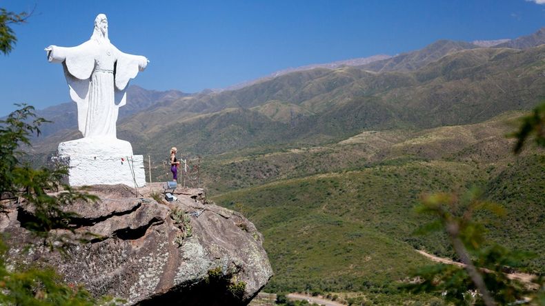 Turismo en Argentina: el pueblo que tiene la Virgen del Valle más ...