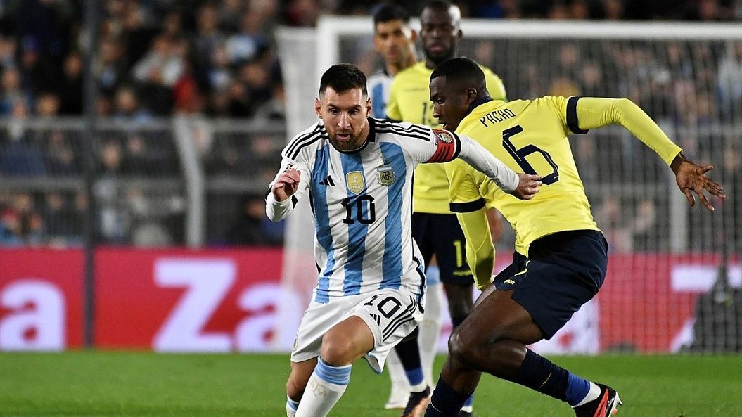 Reviví el minuto a minuto del triunfo de Argentina sobre Ecuador con un golazo de tiro libre de ...