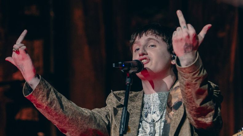 Dillom se burla de la suspensión y anunció la nueva fecha para su show ...