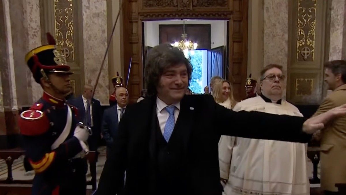 Sin Victoria Villarruel, Javier Milei participa del Tedeum del 25 de ...