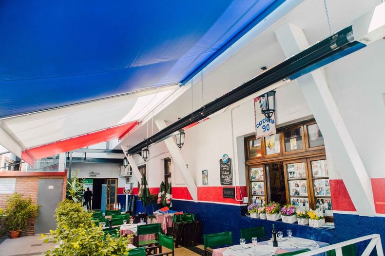 El Bodegón Futbolero De Buenos Aires Con Platos Abundantes Y Buen Precio 