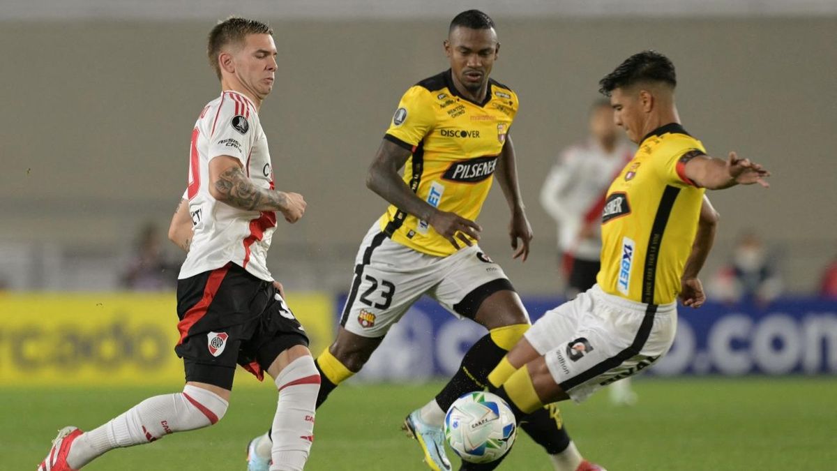 River no levanta: empató 0-0 con Barcelona de Ecuador en un Monumental ...