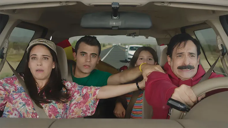 Cuál es la comedia mexicana de Netflix que no abandona el Top 10 tras ...