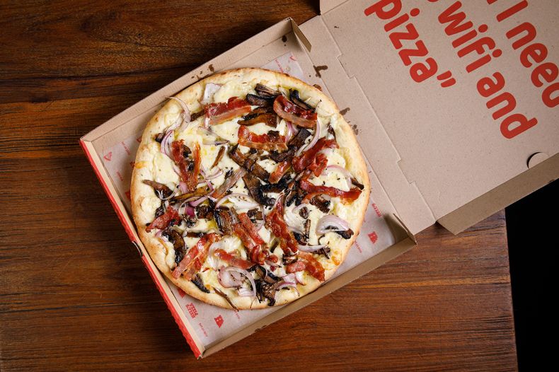 Las pizzas gigantes de estilo neoyorkino para disfrutar a lo largo y ...