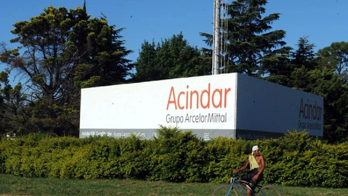 Crisis en la industria: Acindar también suspenderá la producción ...