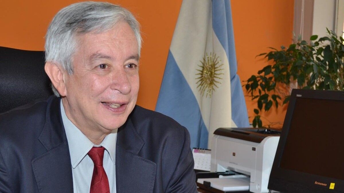 Quién es Gustavo Morón, el elegido por Milei para estar al frente de ...