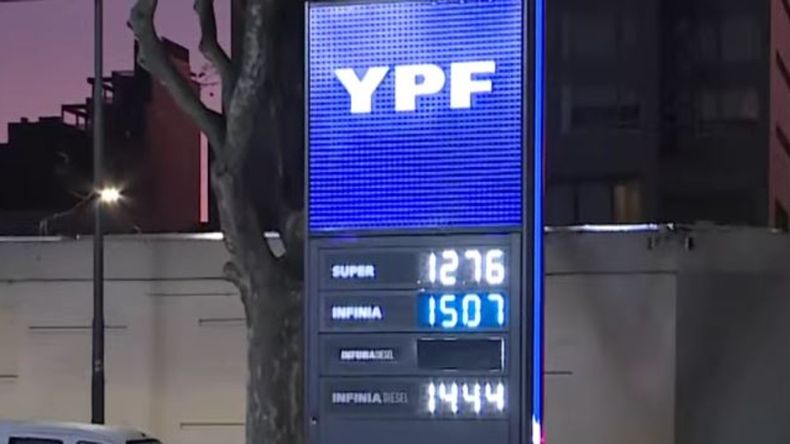 YPF suma un nuevo descuento y ofrece hasta un 15% en autodespacho de nafta por la madrugada