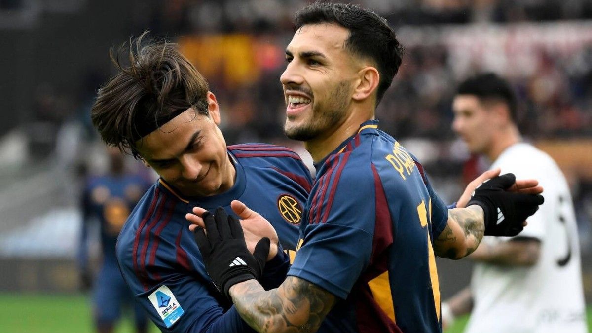 Video: los goles de Dybala y Paredes para la goleada de Roma a Parma