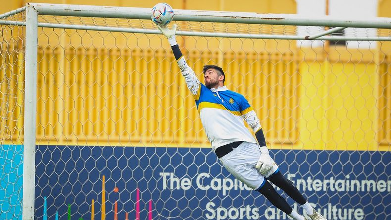 Agustín Rossi firmó en Al Nassr y realizó atajadas espectaculares en el primer entrenamiento