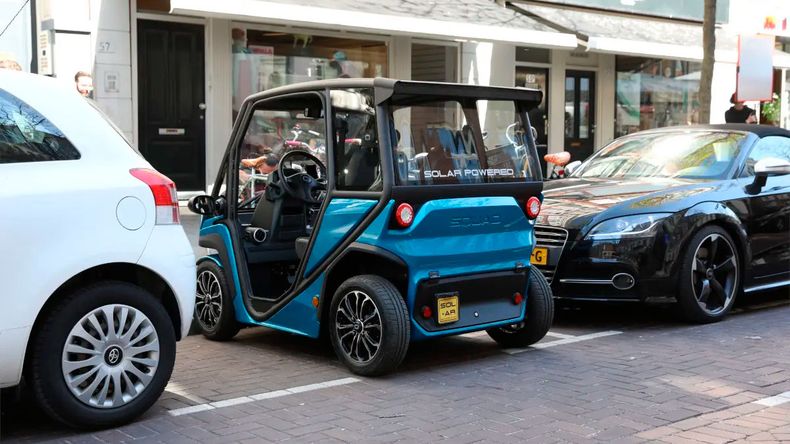 Así es el Squad Solar City Car, el nuevo auto eléctrico a energía solar
