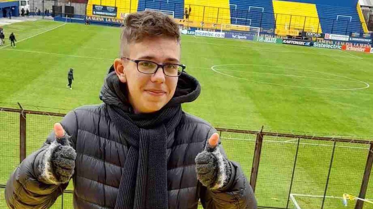 Quién es Valentín Torres Erwerle, el tuitero cábala del fútbol argentino