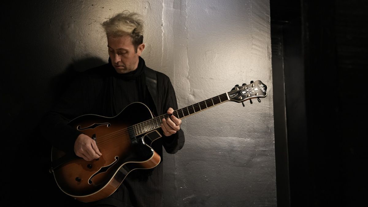 Ledmi presentó su nueva canción Caminante del Día junto a Florencia Ruiz