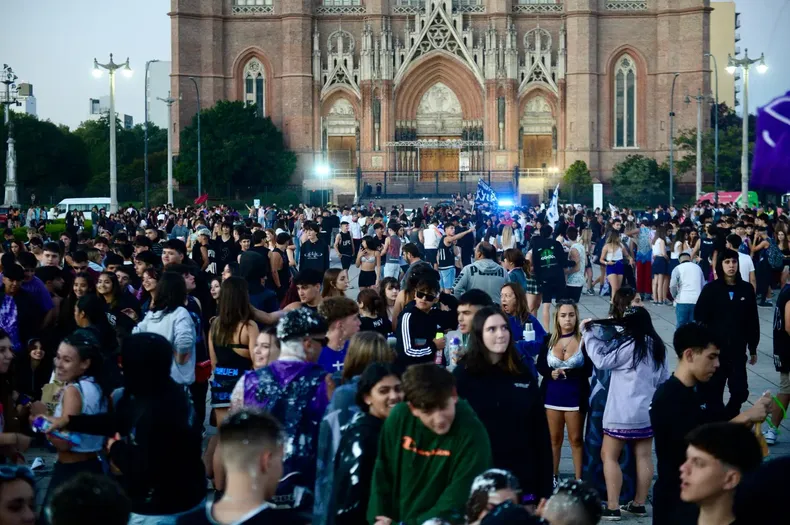 El UPD en La Plata fue a puro color y ruido para los estudiantes: de ...