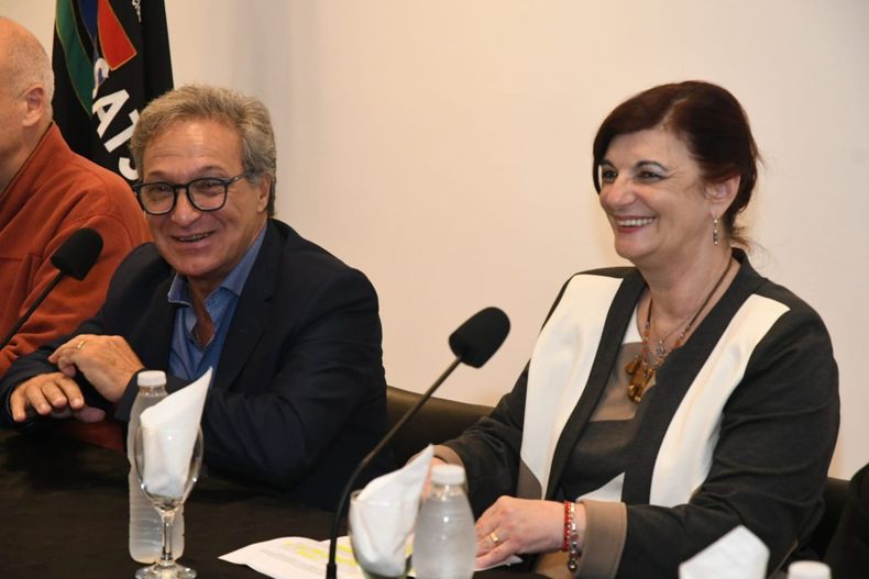 Paro extorsivo y político: el Gobierno denuncia lock out patronal y ...