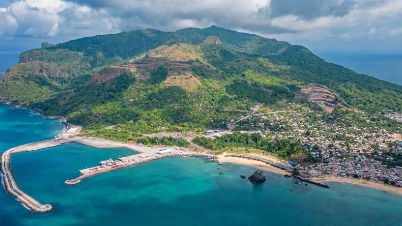 La isla africana de Annobón pidió ser parte de la Argentina: la trampa ...