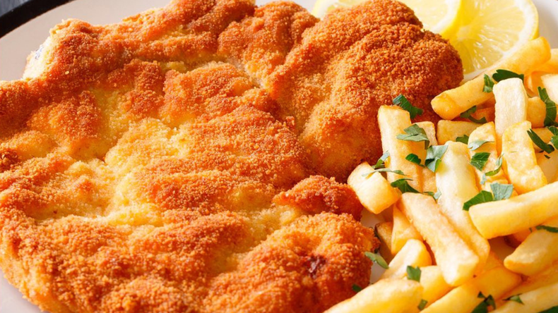 El truco para hacer las milanesas sin aceite para que caigan menos pesadas