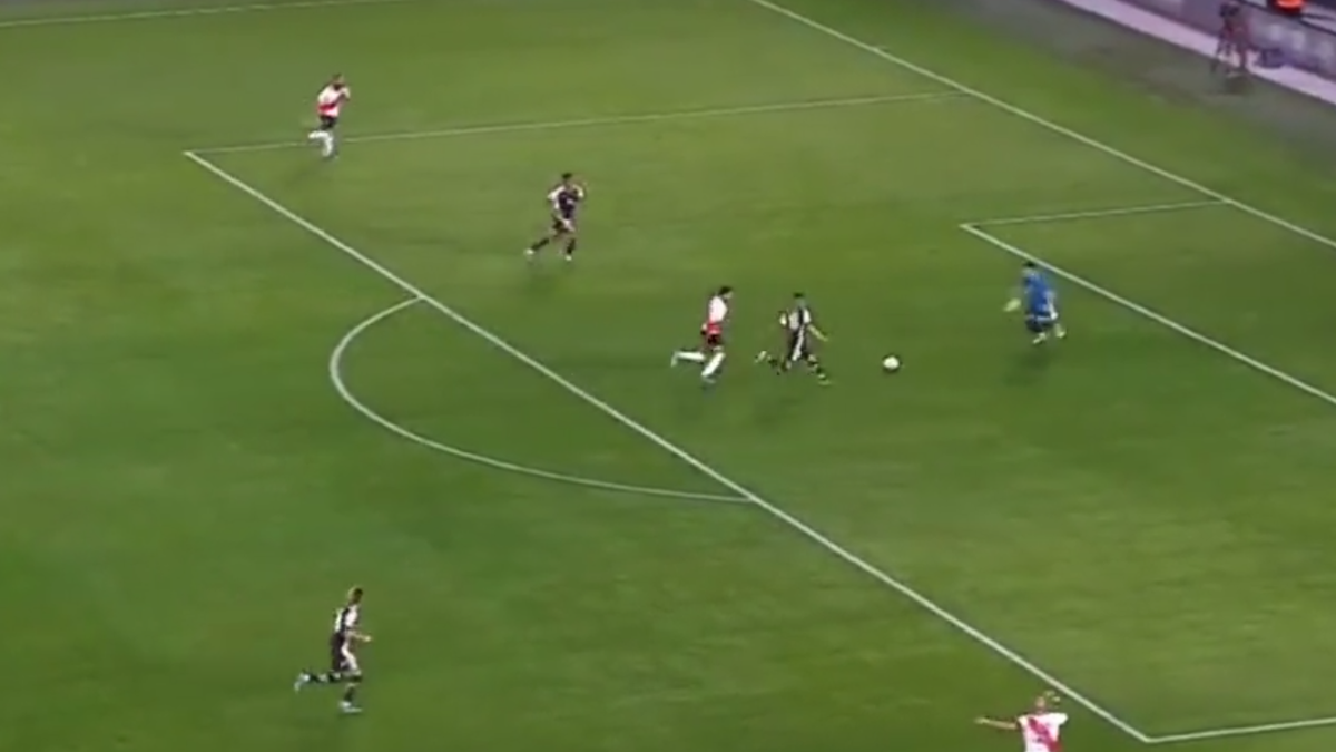 Video El Grosero Error De La Defensa De River En El Gol De Platense