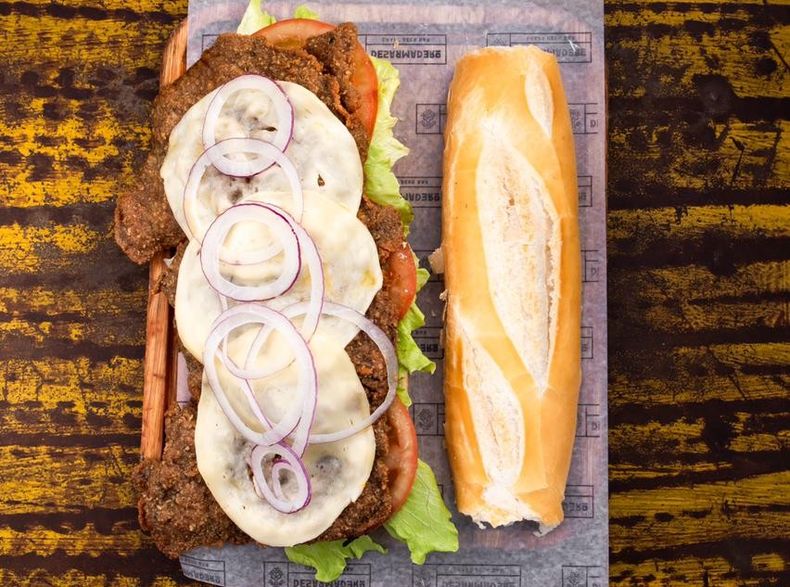 Los MEJORES 2 LUGARES de Buenos Aires para COMER SÁNDWICH de MILANESA