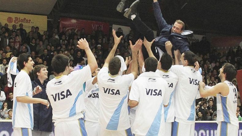 La increíble historia del Che García, el DT echado de nuestra Selección ...