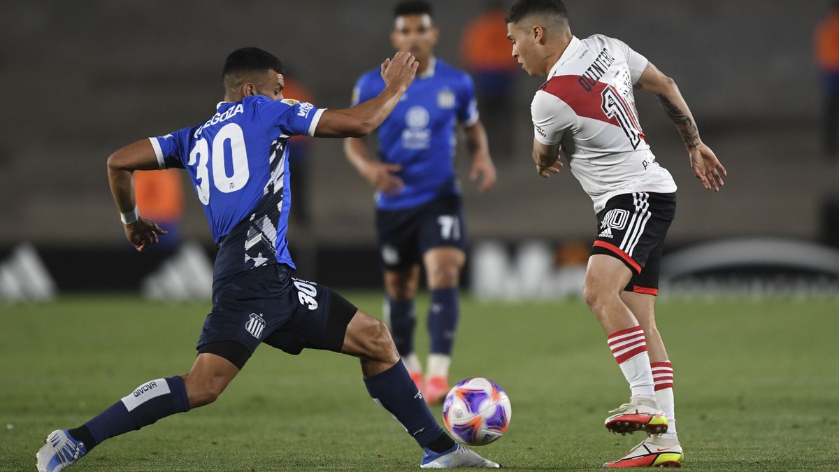 Un triunfo agónico de Talleres en el Monumental dejó a River muy lejos de la punta