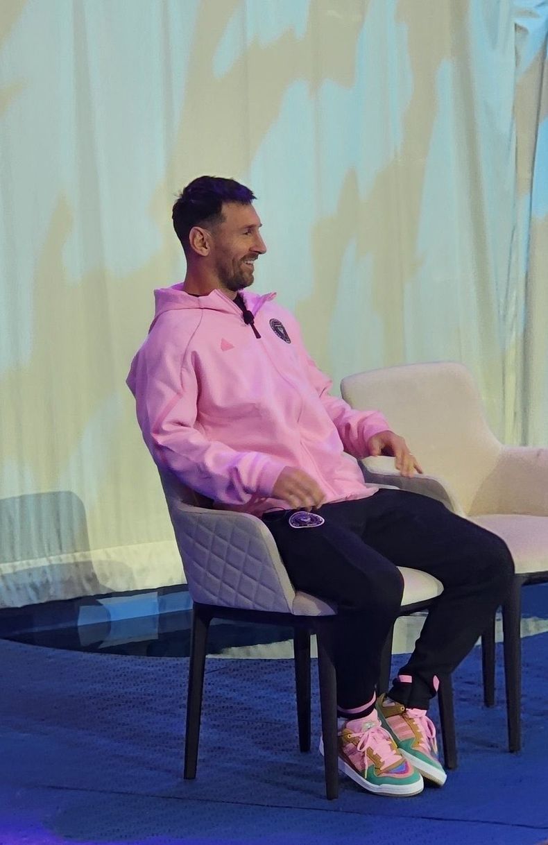 Las lujosas zapatillas de Los Simpsons que vistió Lionel Messi: cuánto cuestan