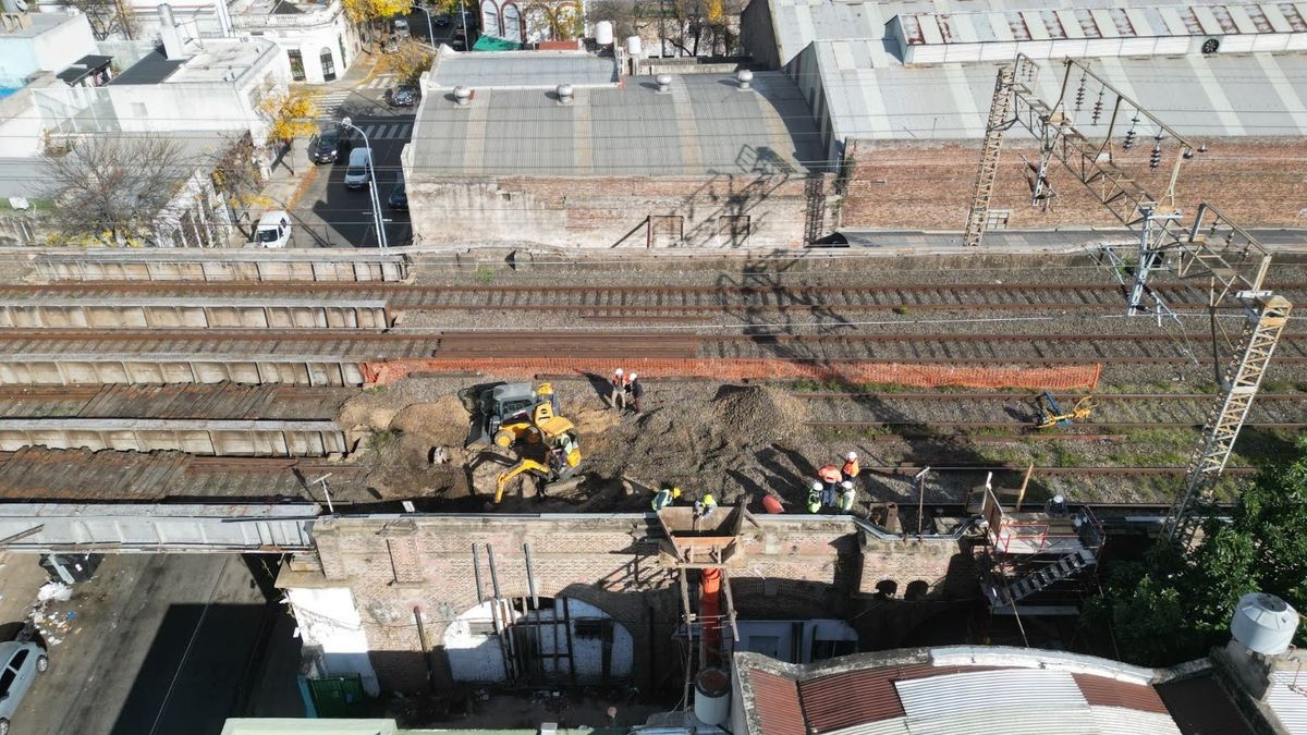 Tren Roca: nuevos horarios para los colectivos que refuerzan el servicio