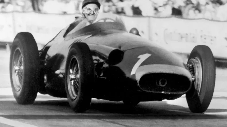 En qué puesto estaría Juan Manuel Fangio en un ranking histórico de ...