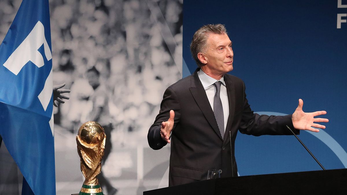 Macri sacado en Qatar: llegó al aeropuerto y no encontró su equipaje