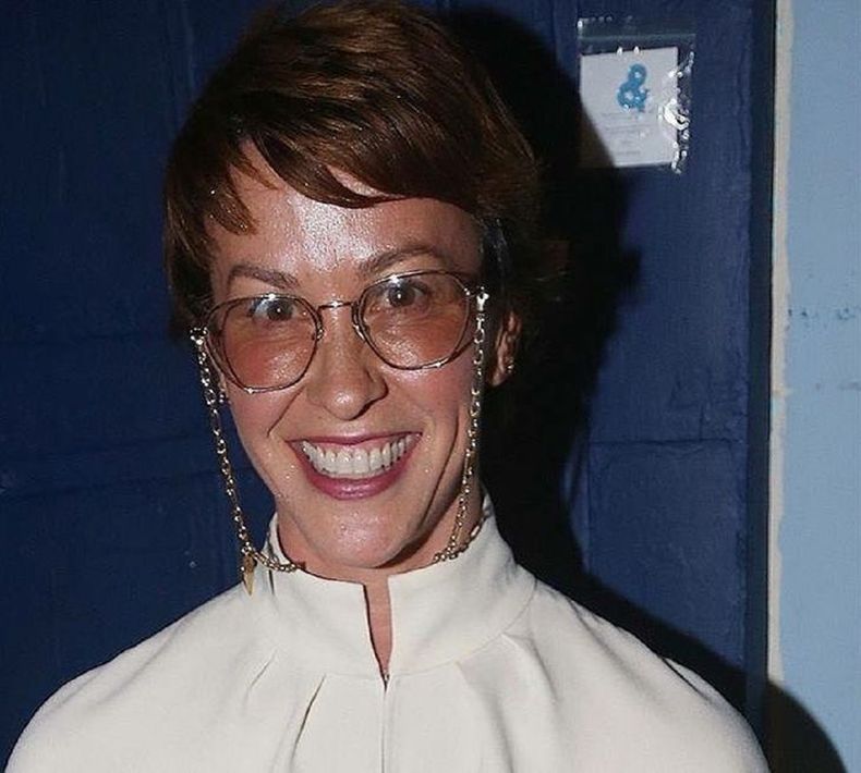 El corte de cabello que envejeció 30 años a Alanis Morrisette