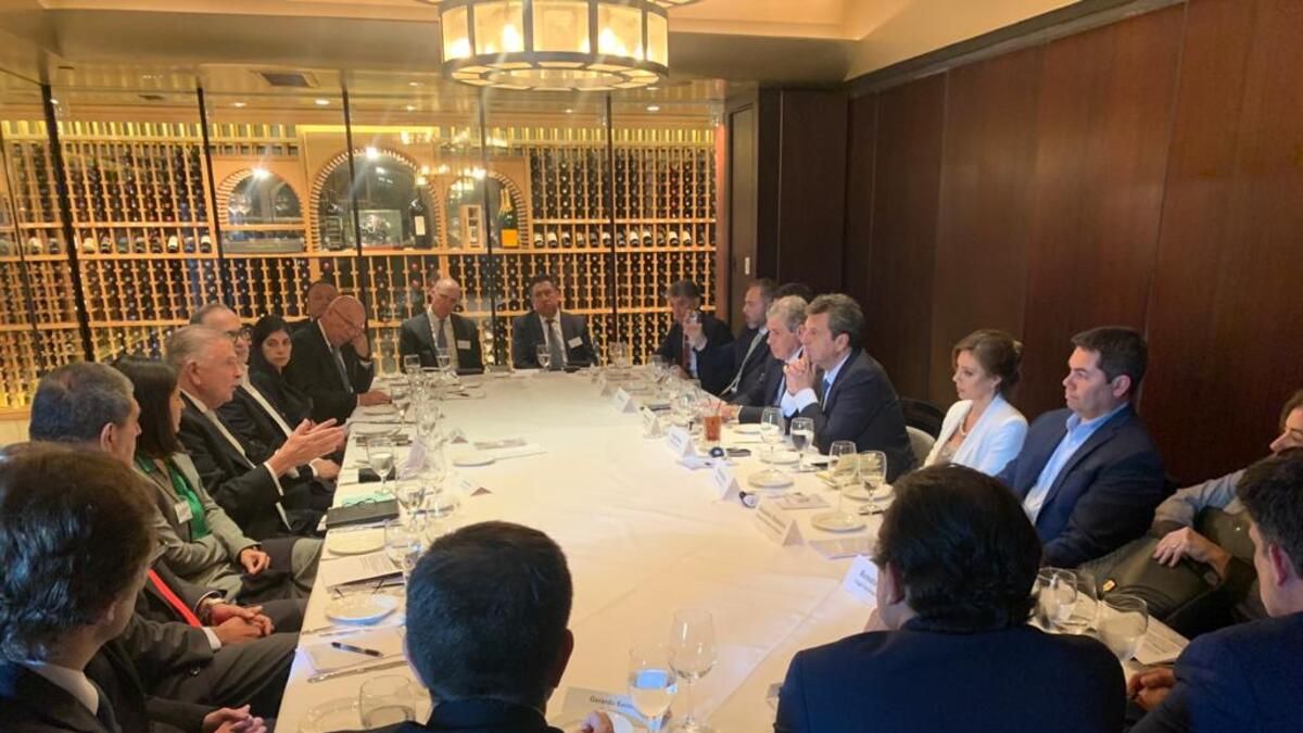 Massa conformó una mesa de trabajo con empresas de servicios petroleros ...