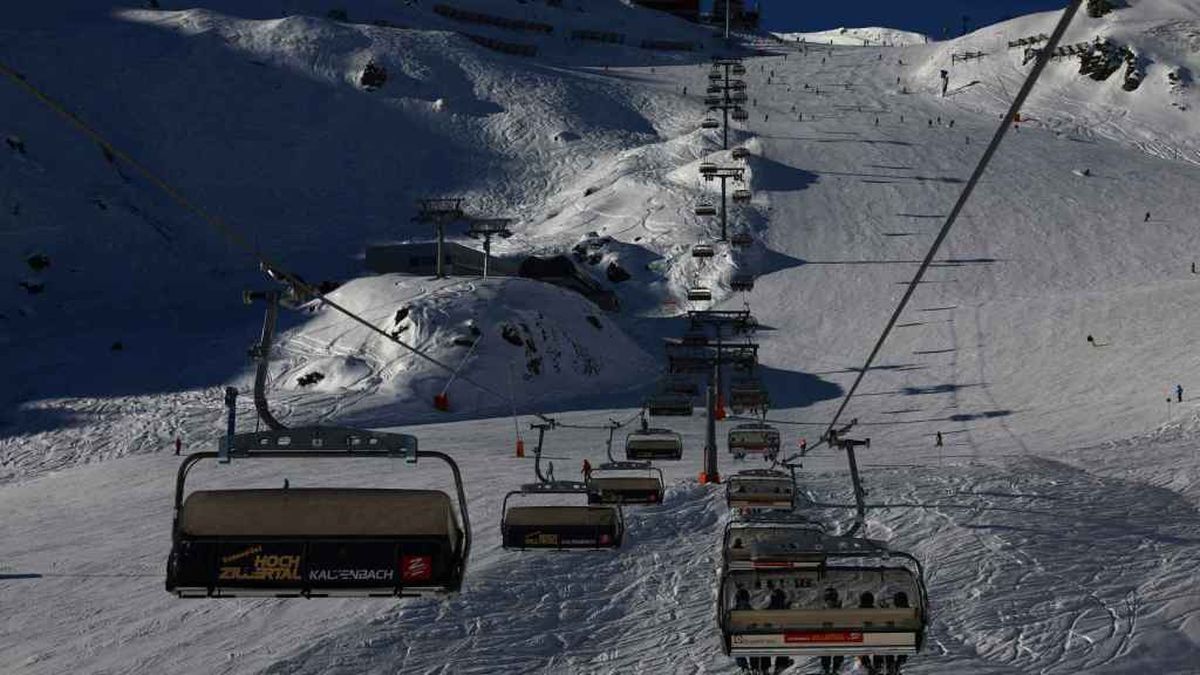 Austria: una avalancha sepultó a una decena de personas y trabajan en ...