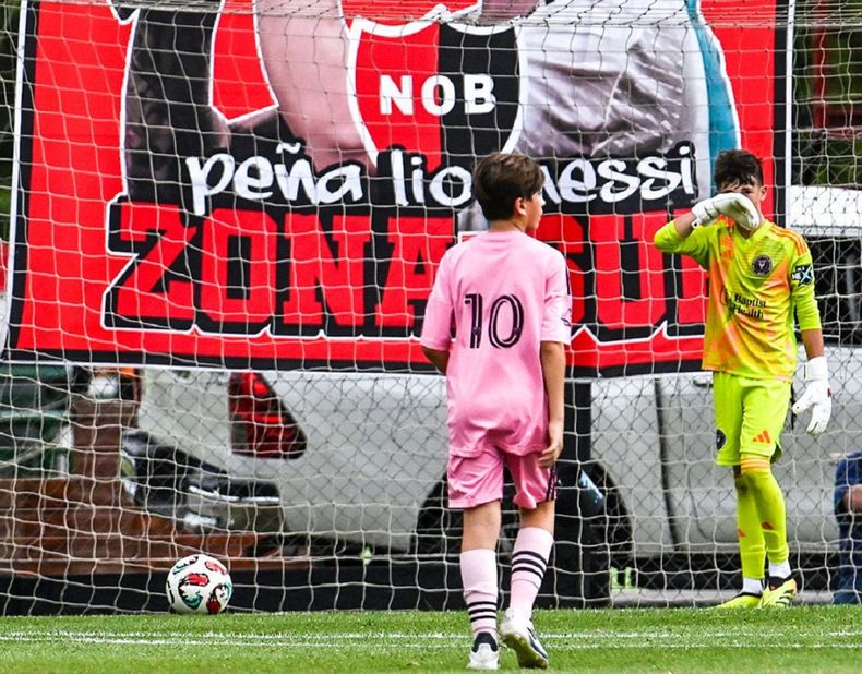 Debutó Thiago Messi en la Newells Cup: usó la 10 de Inter Miami frente ...